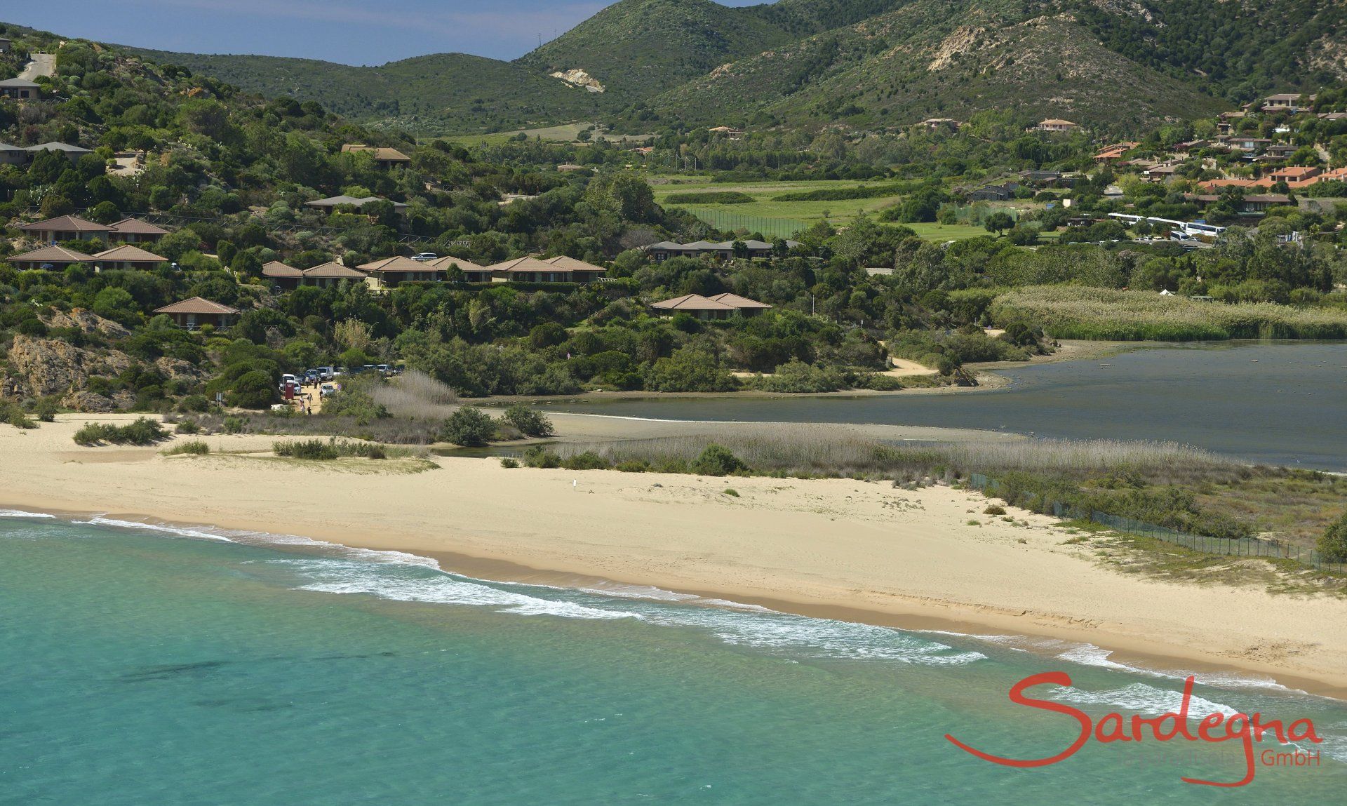 Chia - piccolo paese tra spiaggia e dune. | sardegna-villa.it